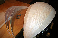 Building a medieval lute, building early instruments